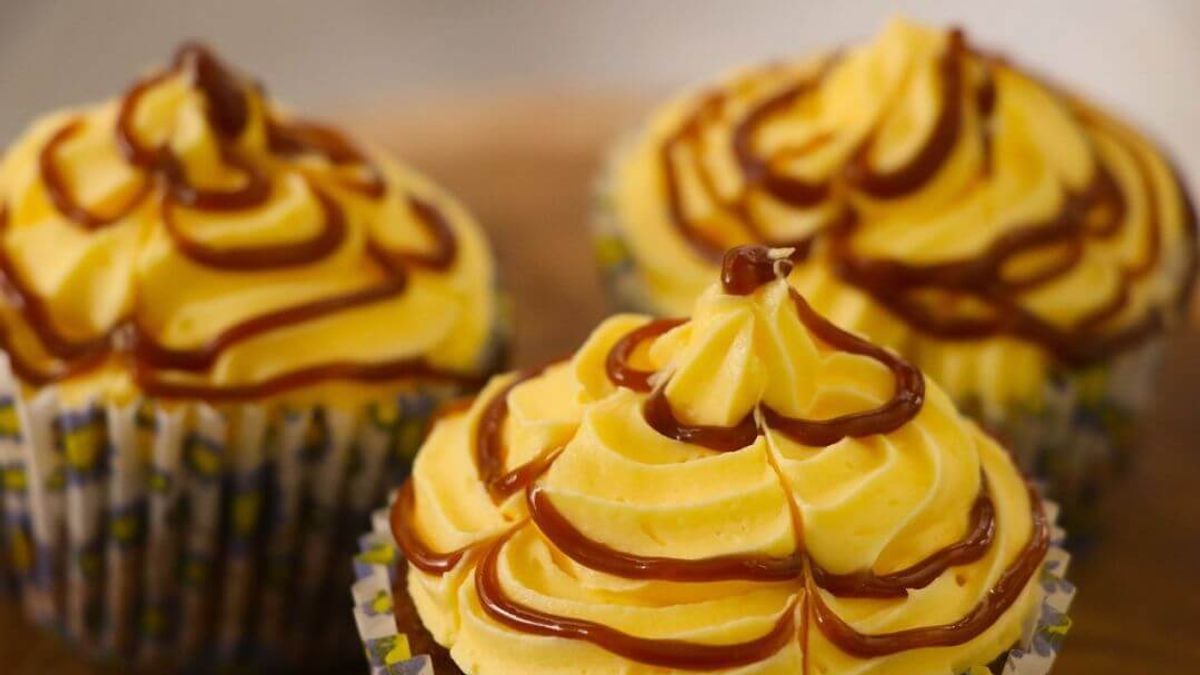 Pihe-puha almás muffin, habos-karamellás krémmel: ezt csak imádni lehet ...