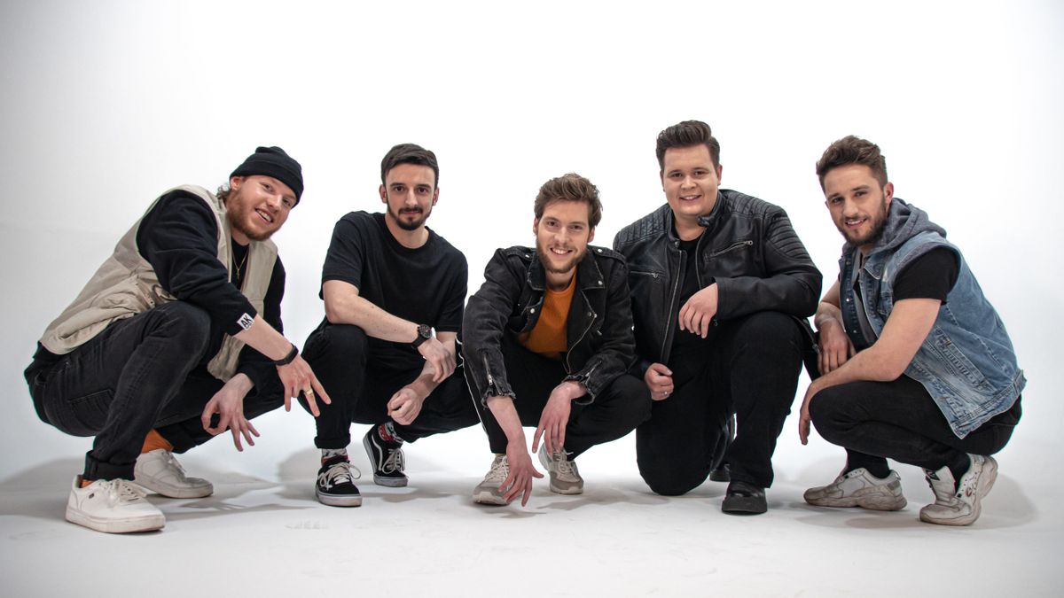 Elképesztő videó, még a Fehér Ház tetejéről is lecsúsznak emberek