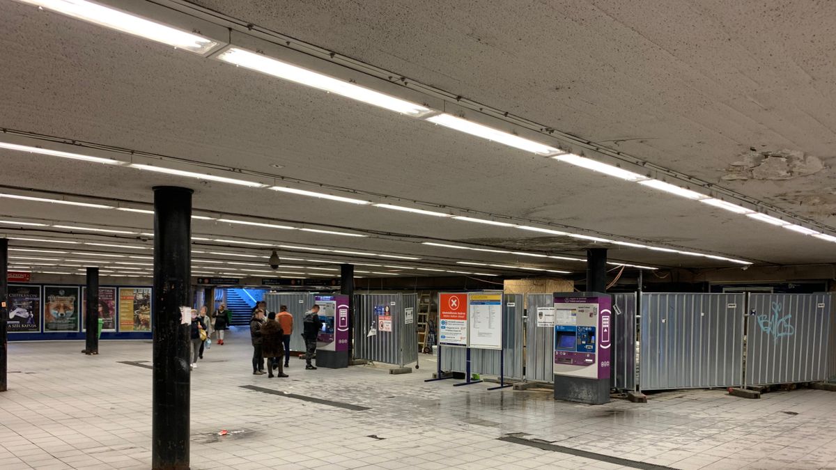 Életveszélyes körülmények: ilyen a Corvin-negyed-aluljáró esőzéskor