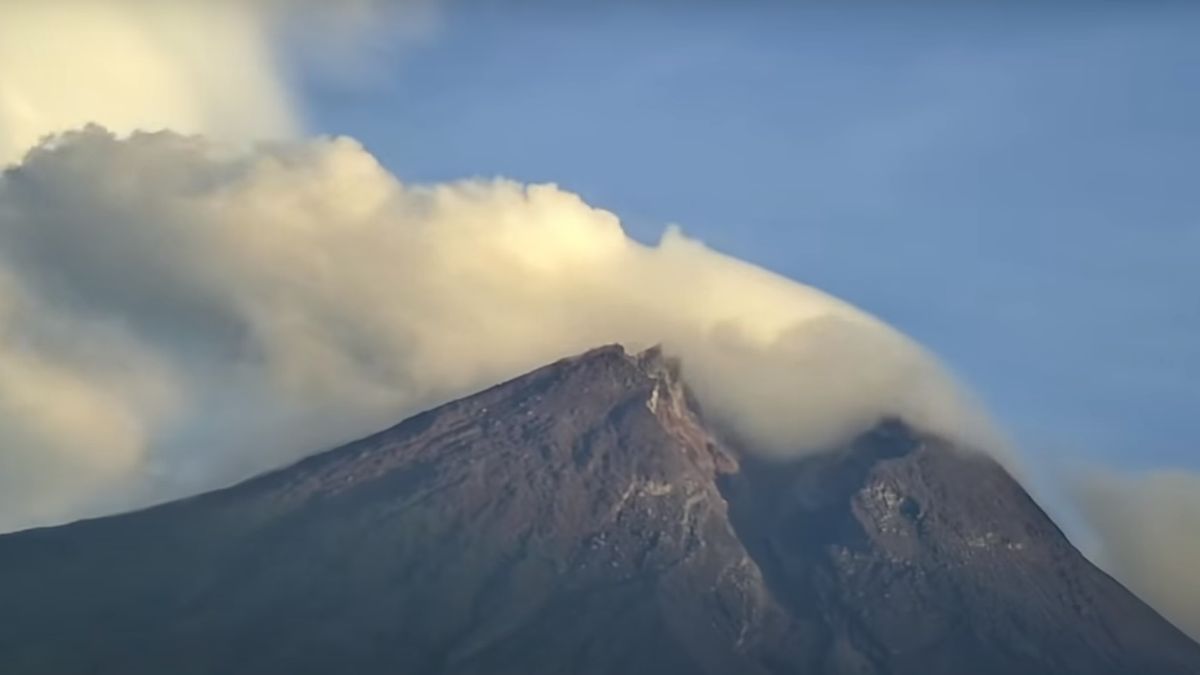 Menekítik az embereket: kitörni készül a Merapi vulkán