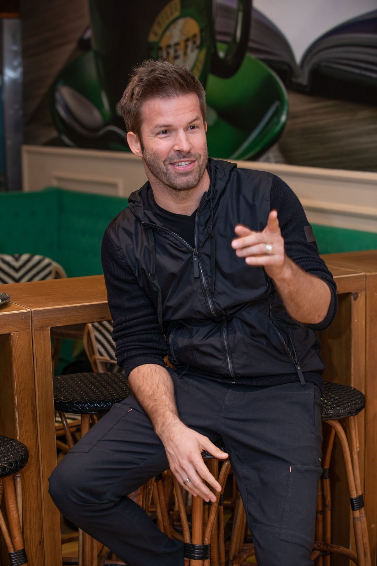 Sebestyén Balázs cserben hagyta rajongóit, akik felháborodtak